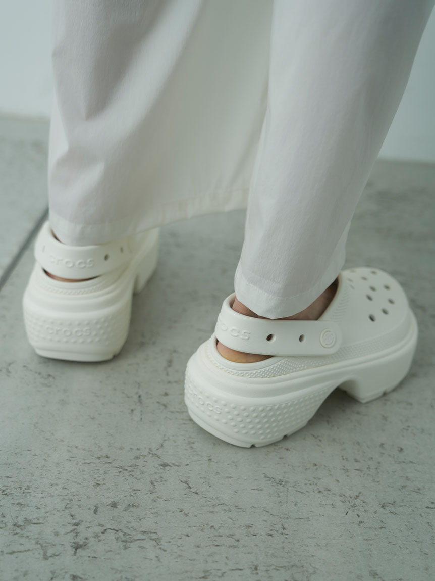 【emmi + crocs】Stomp Clog(サンダル)｜シューズ｜emmi（エミ）の通販サイト 【公式】
